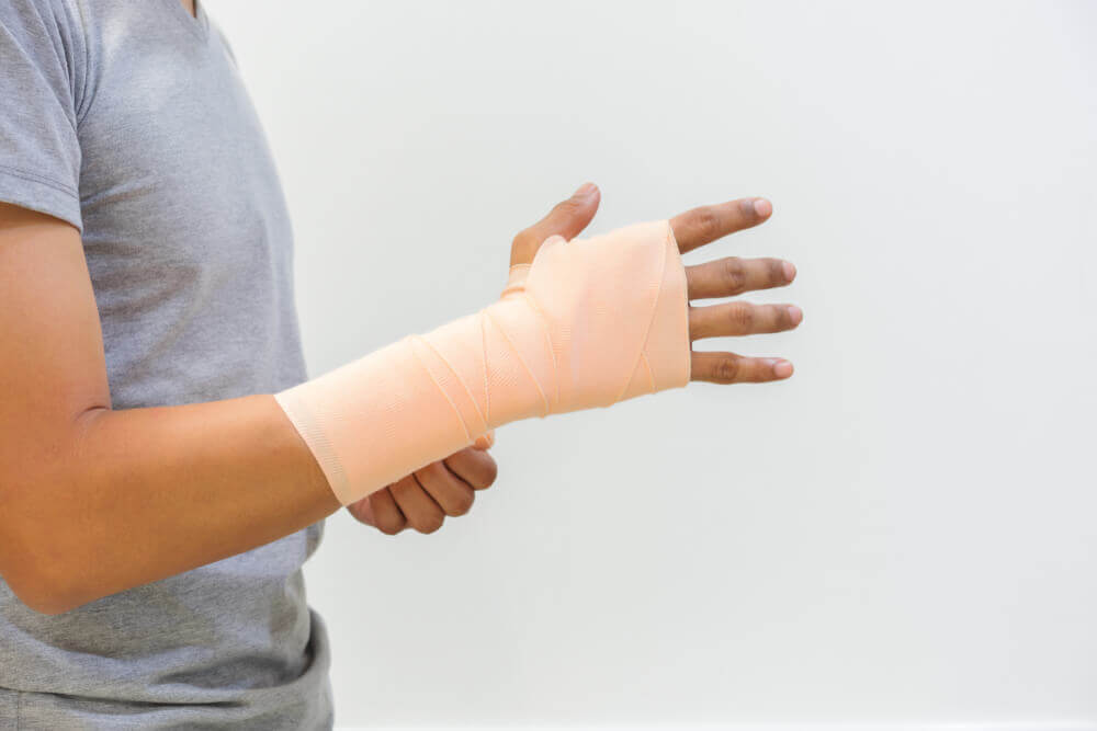 Hand and Finger Injuries claims in Ireland - Lawlor Kiernan Solicitors